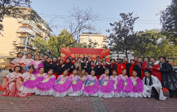 钢花村街道110社区开展文艺汇演活动-武汉市青山区人民政府（武汉化工区管委会）